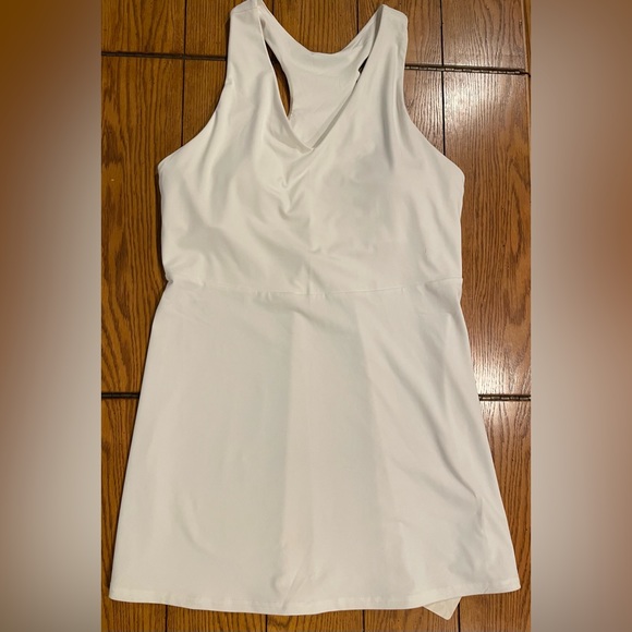 Fabletics | Dresses | Nwt Fabletics Bright White On The Go Built In Bra ...